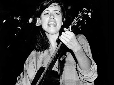 La mirilla caleidoscópica (versión II)...del terror y sci-fi: VICTORIA ...