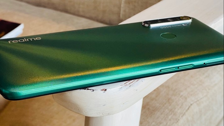 Realme 5i Unboxing, First Impressions, Sample Photos: New Entry-Level ...