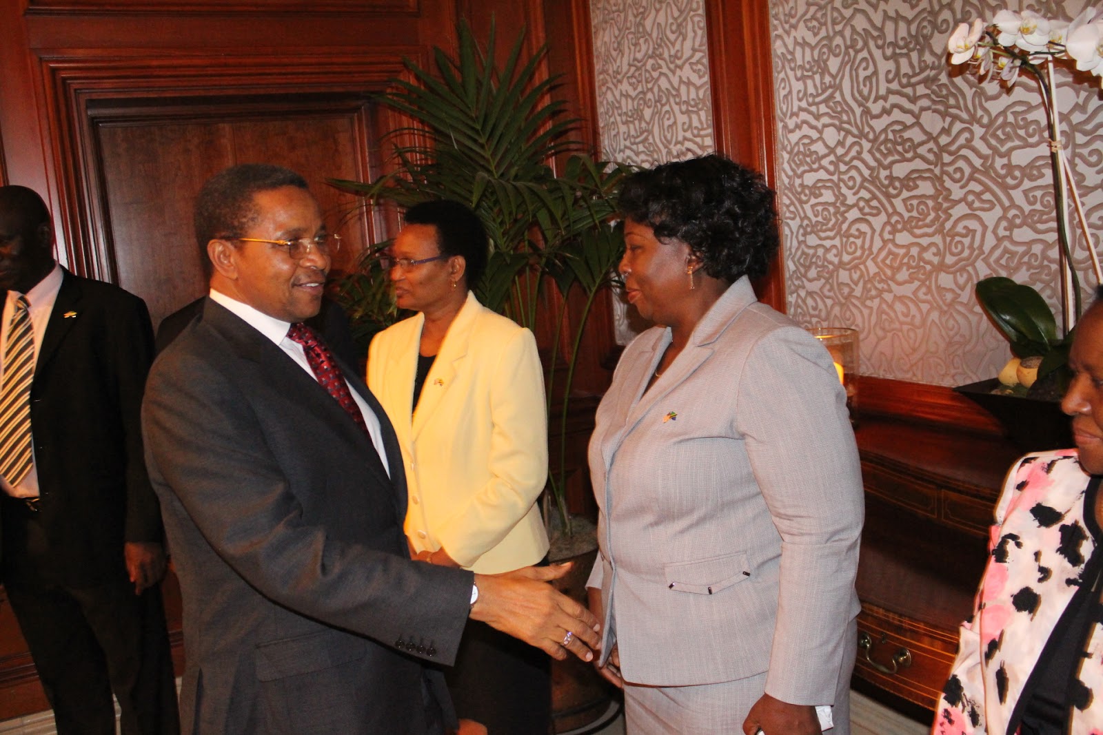 FROM COAST: RAIS JAKAYA KIKWETE AWASILI WASHINGTON DC‏