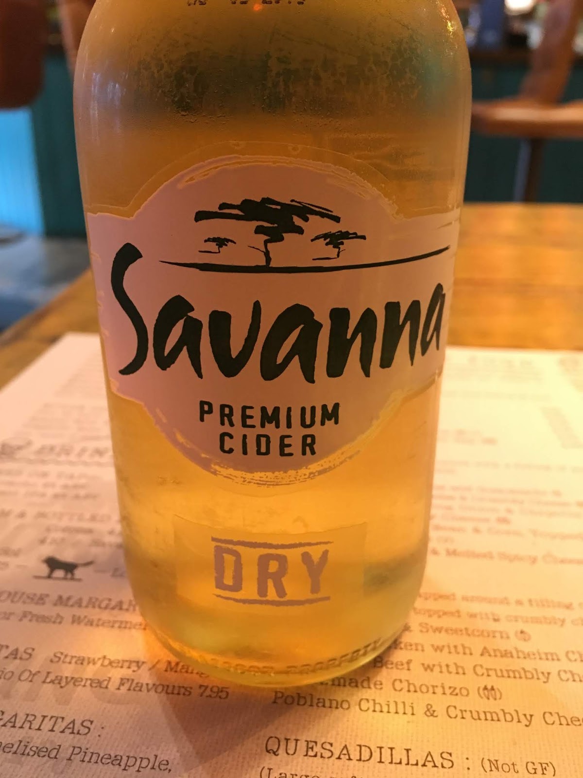 Along Came a Cider: Cider Review: Farmhaus Crushable and Savanna Dry