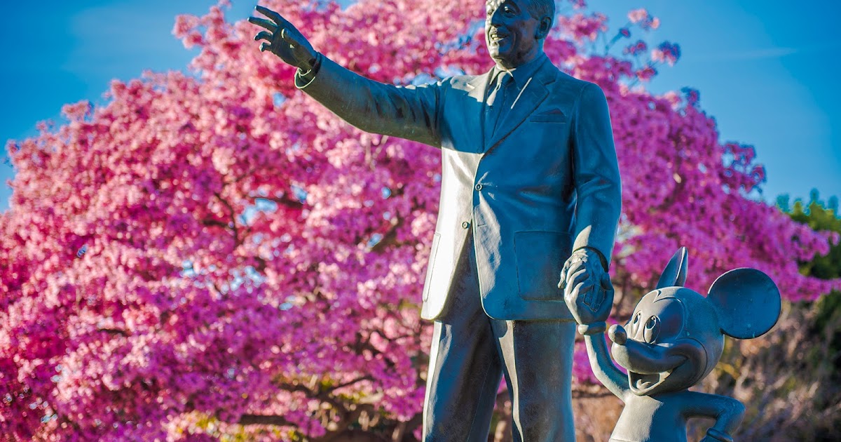 Statues and Spring Scenes