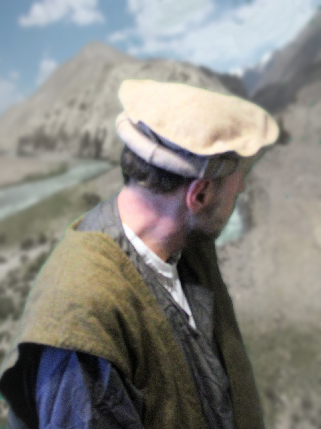 Richard in a Hat: Pakol