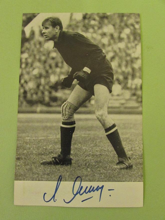 Autograph VIP: Lev Yashin, nicknamed as "The Black Spider" or "The ...