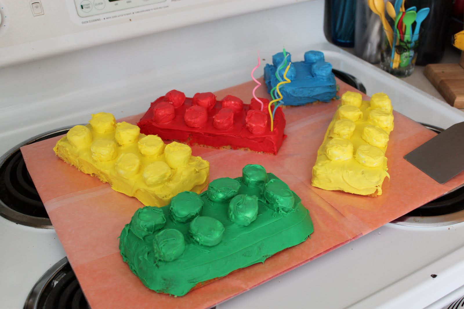 Cloth Diaper Addiction: A Lego Birthday Party!