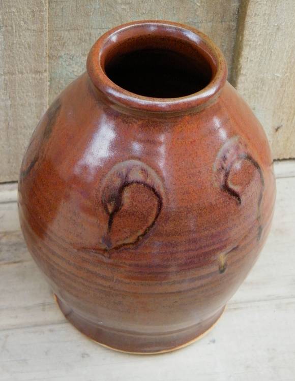 Iron red glaze recipes and Tenmoku for Cone 9.