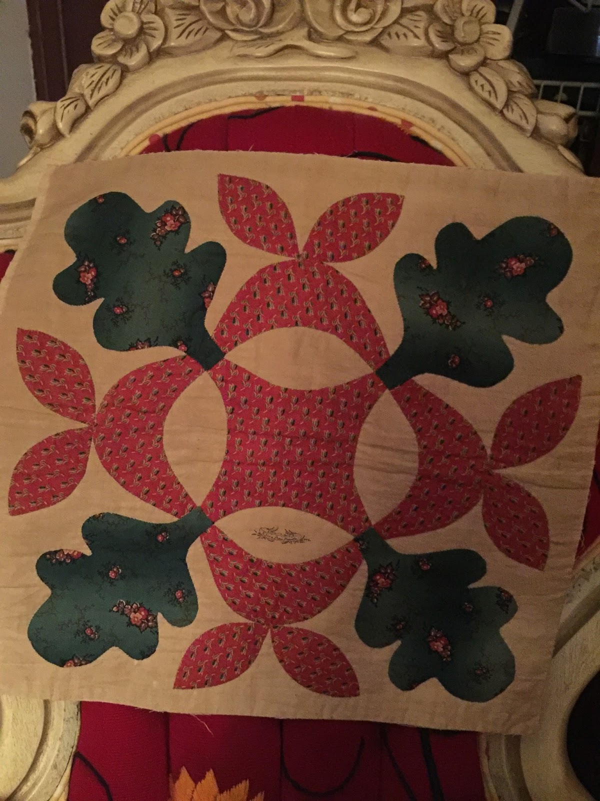 Quilting on the Mon: 1850's Album quilt block