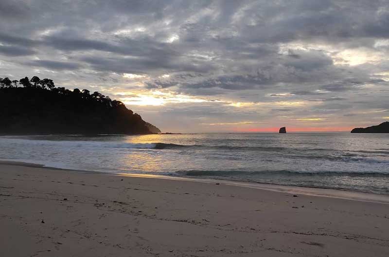 Pantai Sendiki Malang, Fasilitas Wisata, Harga Tiket Masuk dan Rute