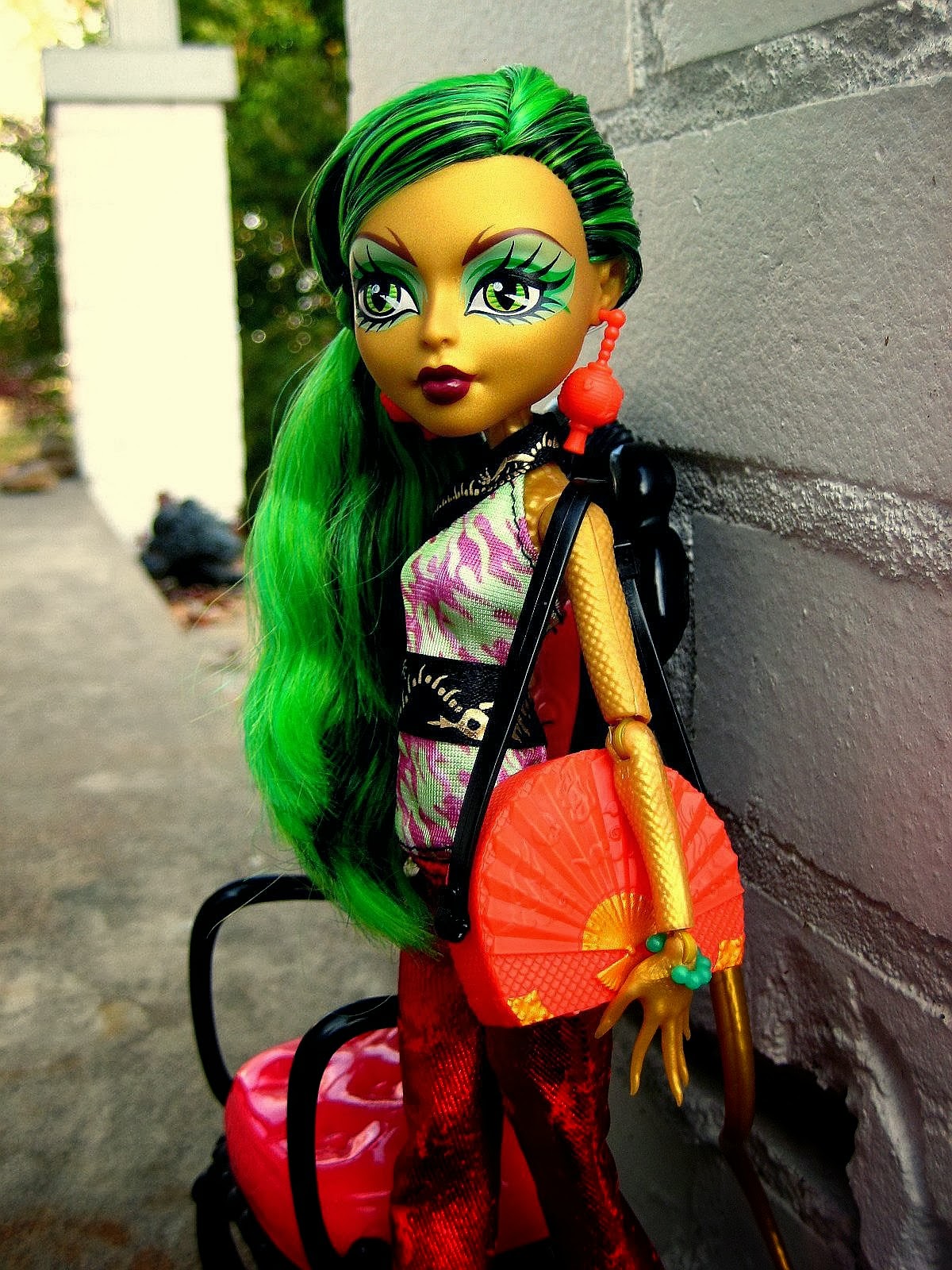 Jinafire Long Doll Scaremester