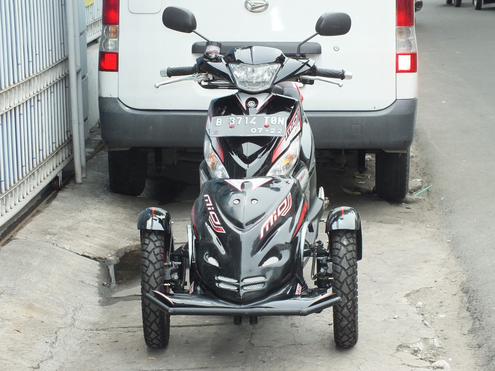 Oracle Modification Concept: YAMAHA MIO J RODA 3, 2 RODA DI DEPAN ...