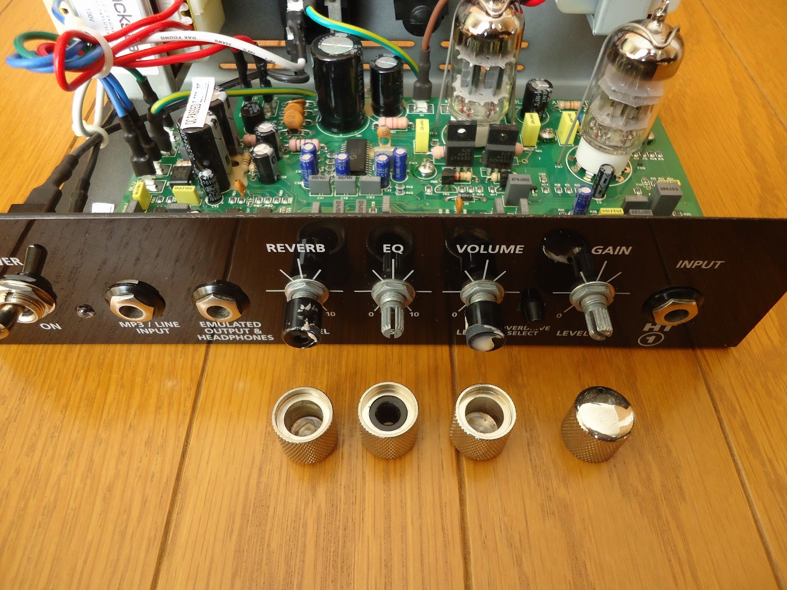おじんHardRocker : DIY. Making a Combo cabinet for the Blackstar HT-1R ...