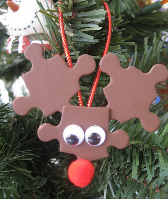 Cindy deRosier: My Creative Life: Puzzle Piece Reindeer