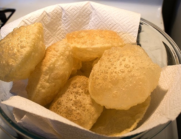 A Kookiest Cook: Luchi, Alur Dom, Payesh - made on 28th October 2011