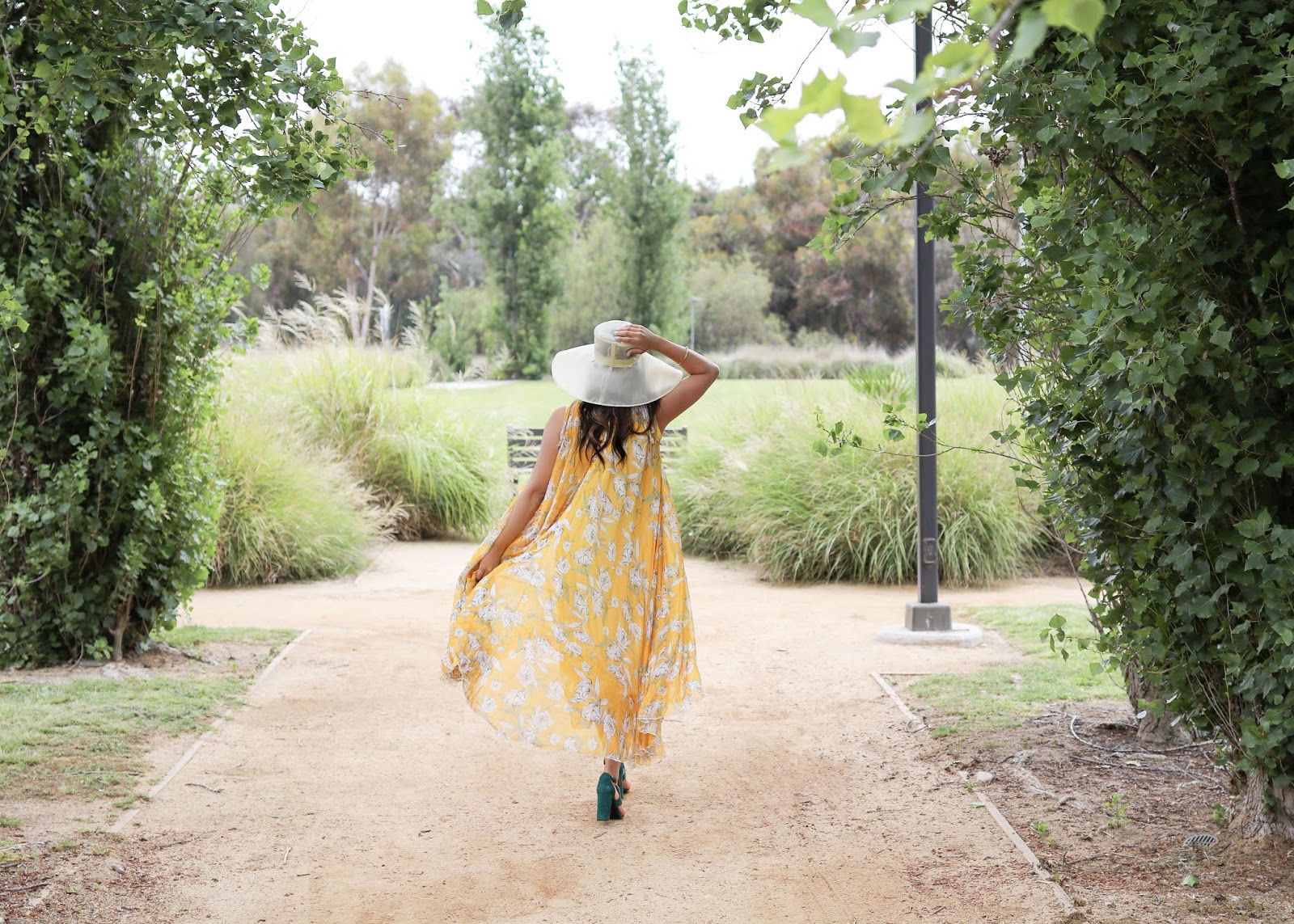 What to wear for Opening Day at the Del Mar Racetrack - Lil bits of Chic