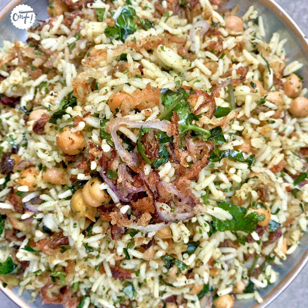 Riz basmati et riz sauvage aux pois chiches, raisins secs et herbes de ...