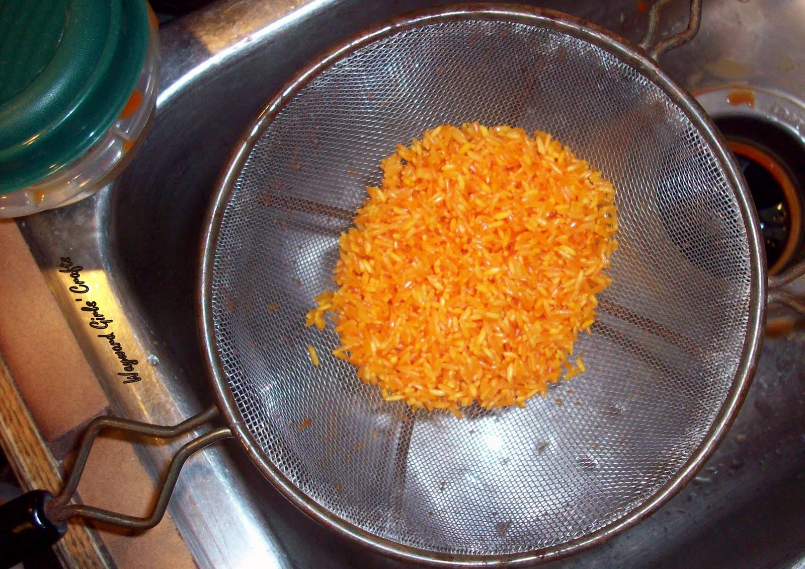 Wayward Girls' Crafts: Dying Rice