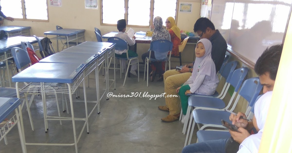 Moon punyer blog: Hari ambil report card