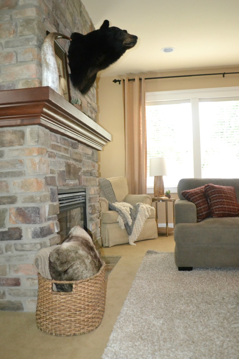 DIY a Modern Tree Stump Natural Wood Lamp