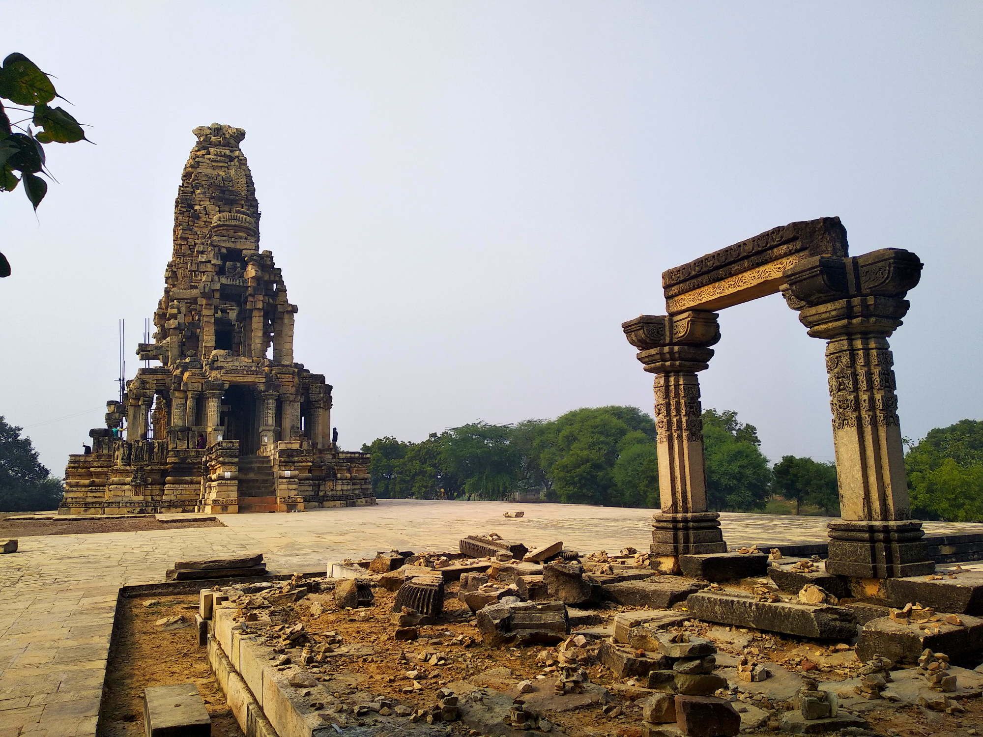 The Global Local Guide: Kakanmath Temple