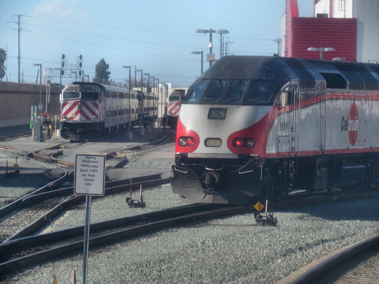 Jersey Mike's Rail Adventures: 12-02-27 PHOTOS: Caltran Caltrain V