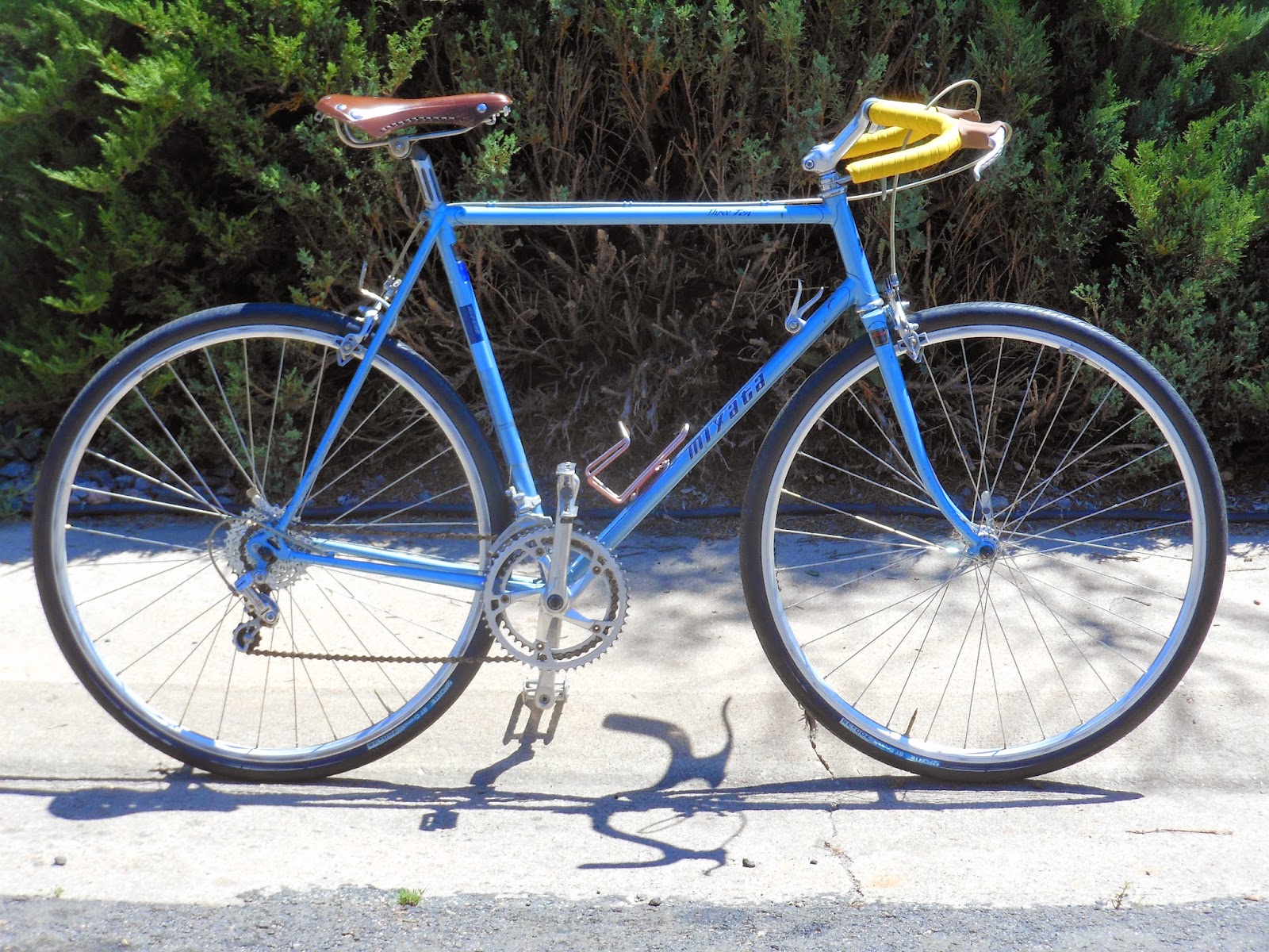 Two Wheels - Six Strings: I May Have Found My New Favorite Bicycle