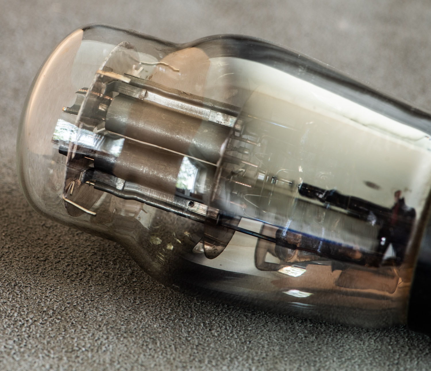 VinylSavor: Tube of the Month : The 6N7 (revisited)