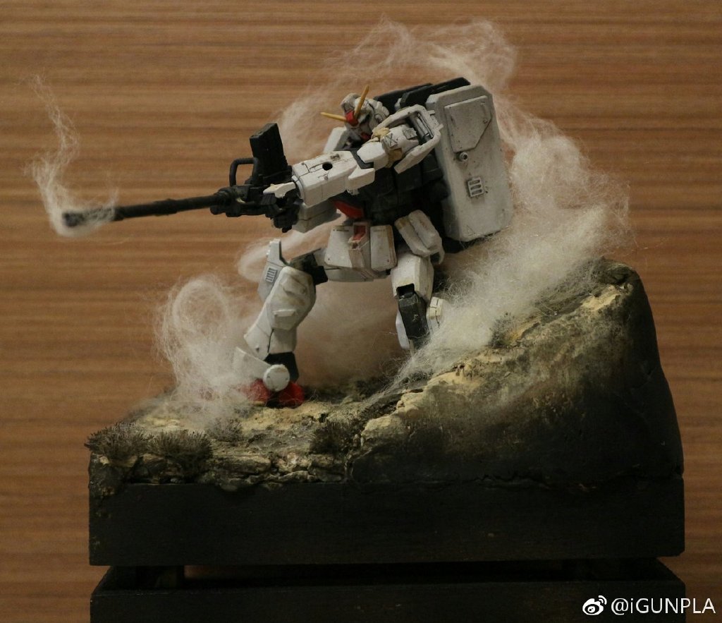 Custom Build: HGUC 1/144 Ground Type Gundam + Custom Smoke Effect
