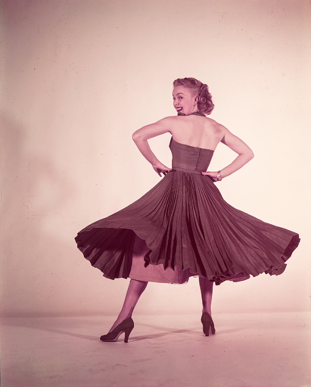 30 Glamorous Color Photos of June Haver in the 1940s and ’50s ~ Vintage ...