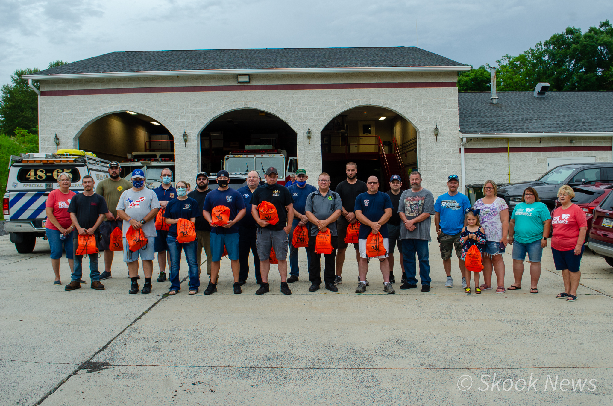 Volunteer Organization Donates Life Saving Equipment for Pets
