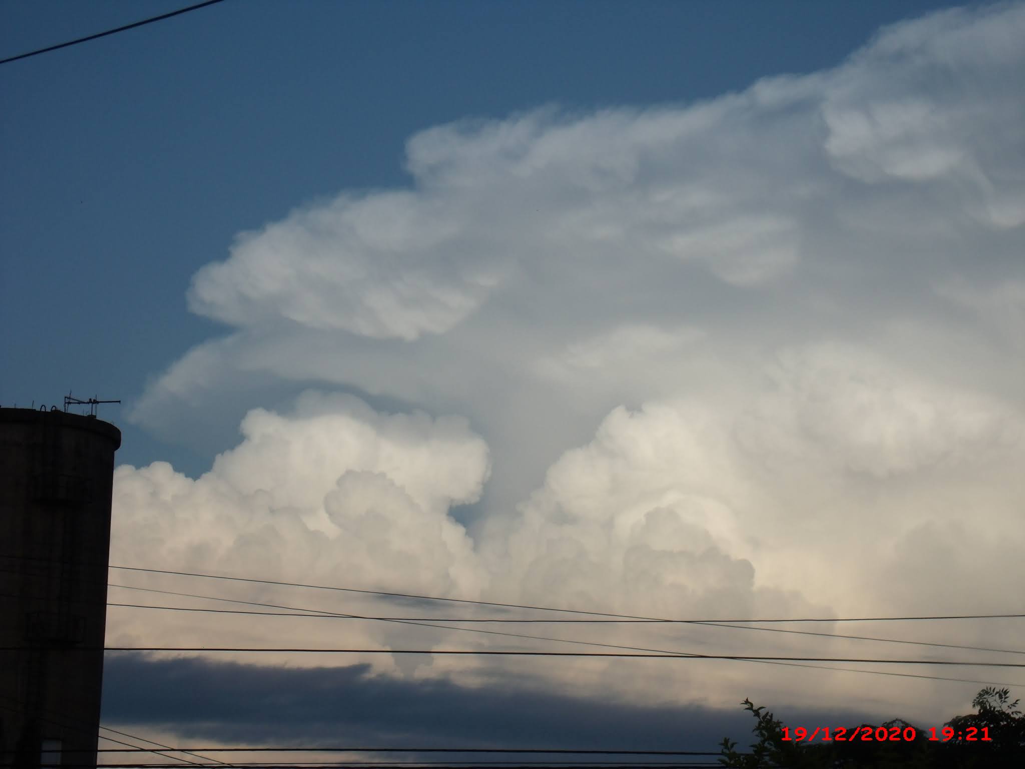 Sección Astrometeorología LIADA: Nubes de desarrollo Vertical