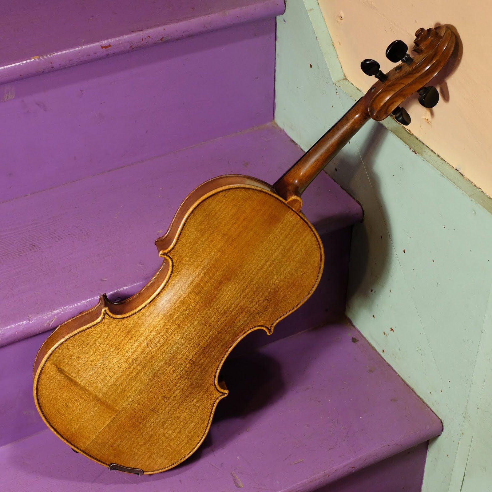 1920s American-made Short Scale Viola