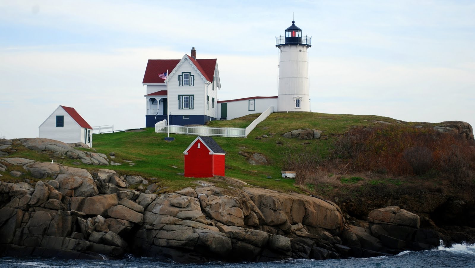Mille Fiori Favoriti: Cape Neddick (Nubble) Lighthouse, Maine