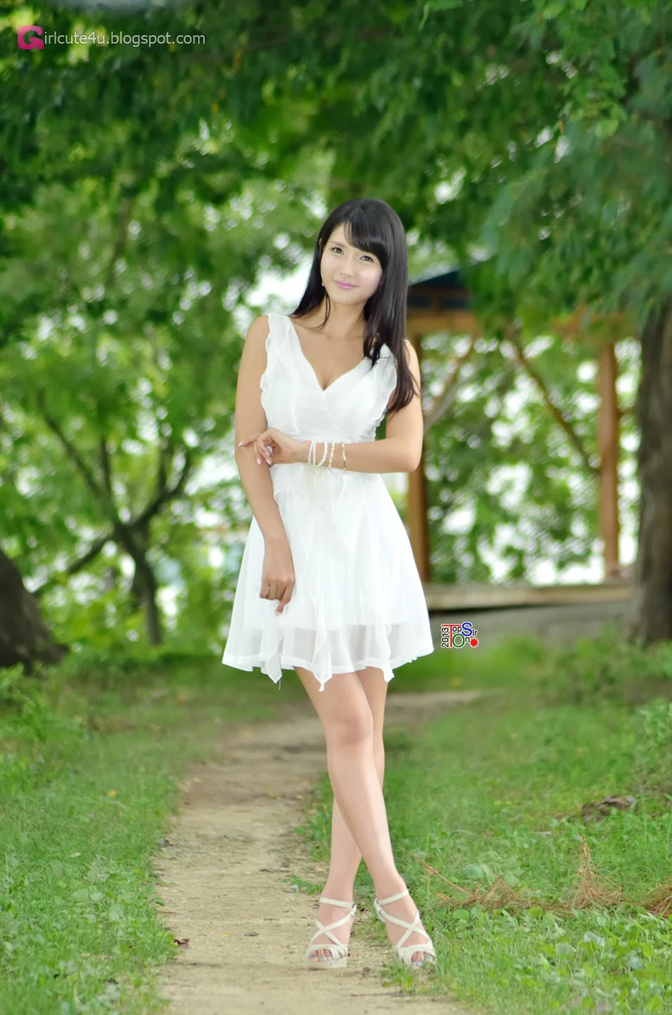 Cha Sun Hwa Outdoor - Cute Asian Girls