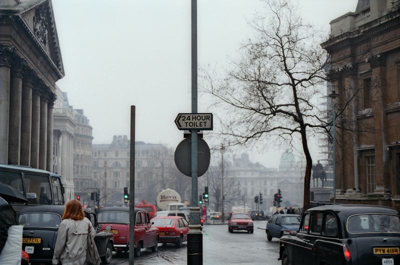 Street Scenes of London in 1987 Through Fascinating Photos ~ Vintage ...