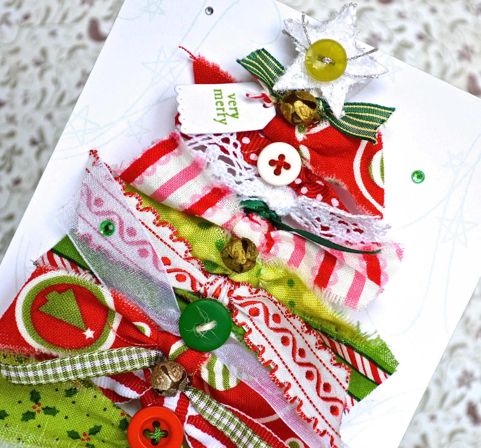 artful notions: MIM #229: Fabric Strip Christmas Trees