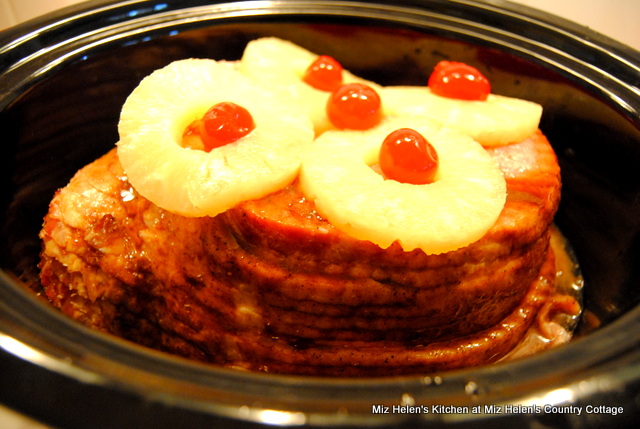 Slow Cooker Spiral Ham With Pineapple