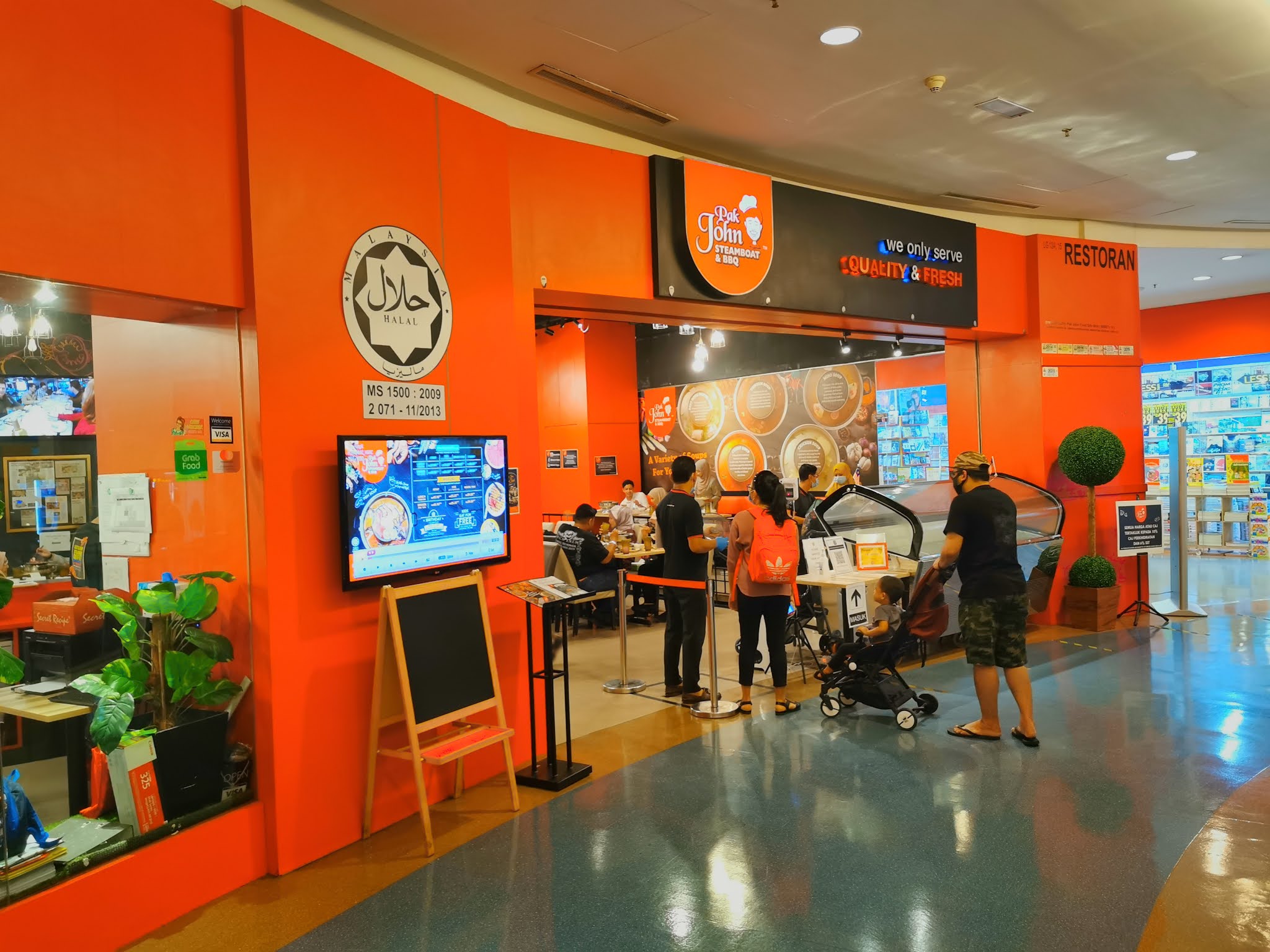 4 Reasons Why Pak John Steamboat & BBQ Buffet At eCurve Mutiara ...