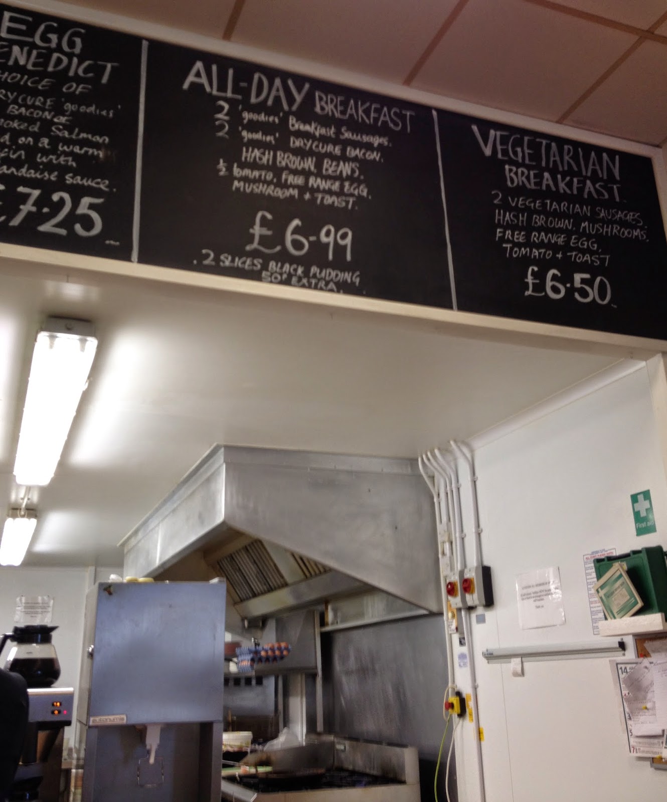 The Fry up Inspector: Goodies Farm Shop Cafe - Pulham market