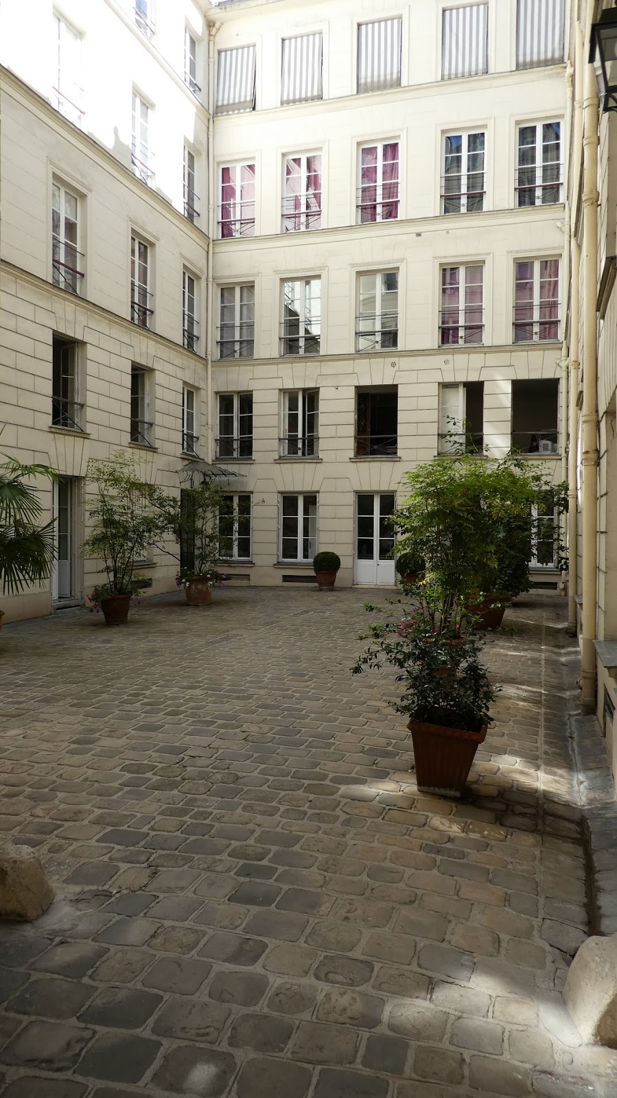 Paris-bise-art : Deux cours toutes simples