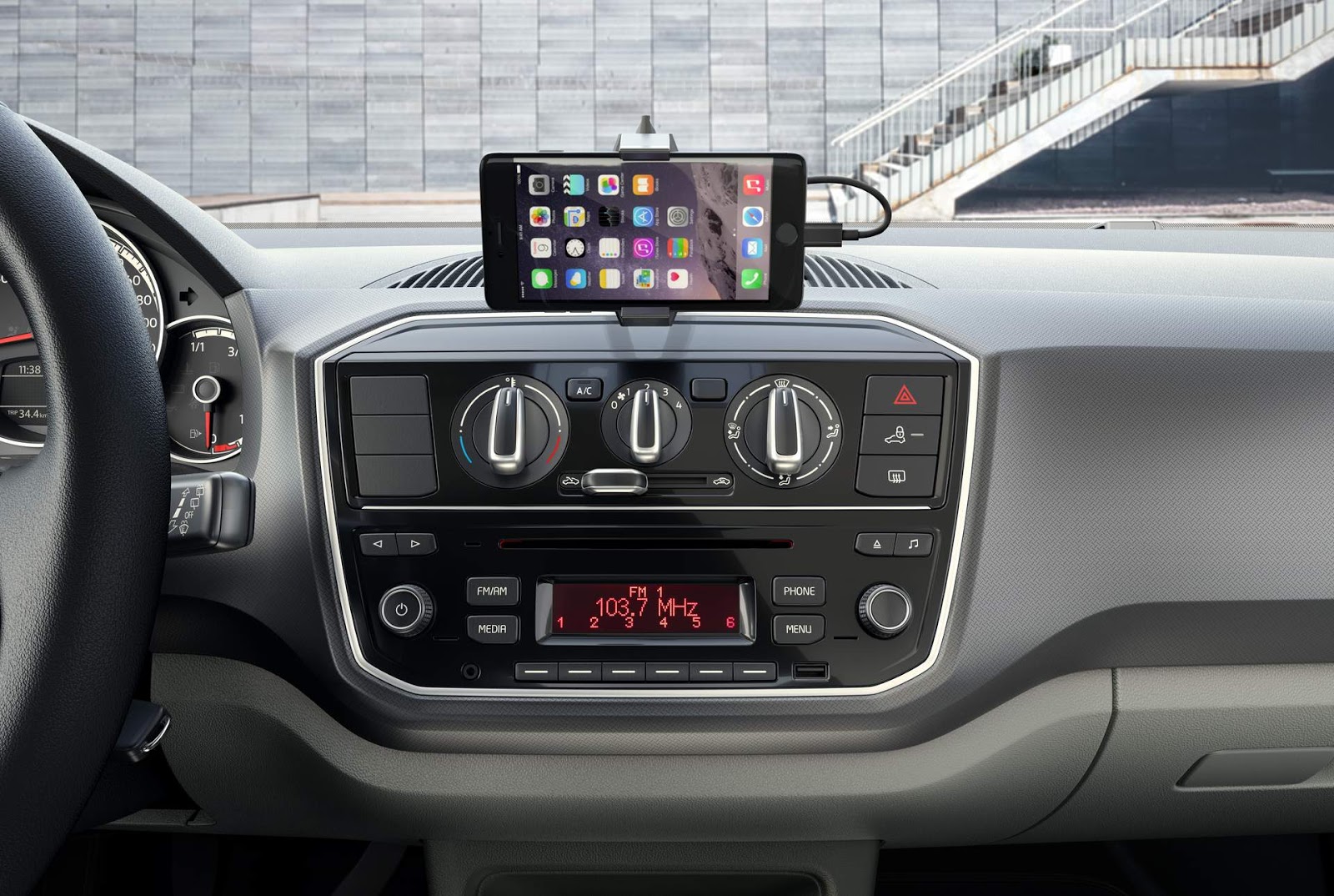 Novo VW Up! 2018 - fotos e detalhes da versão High TSI