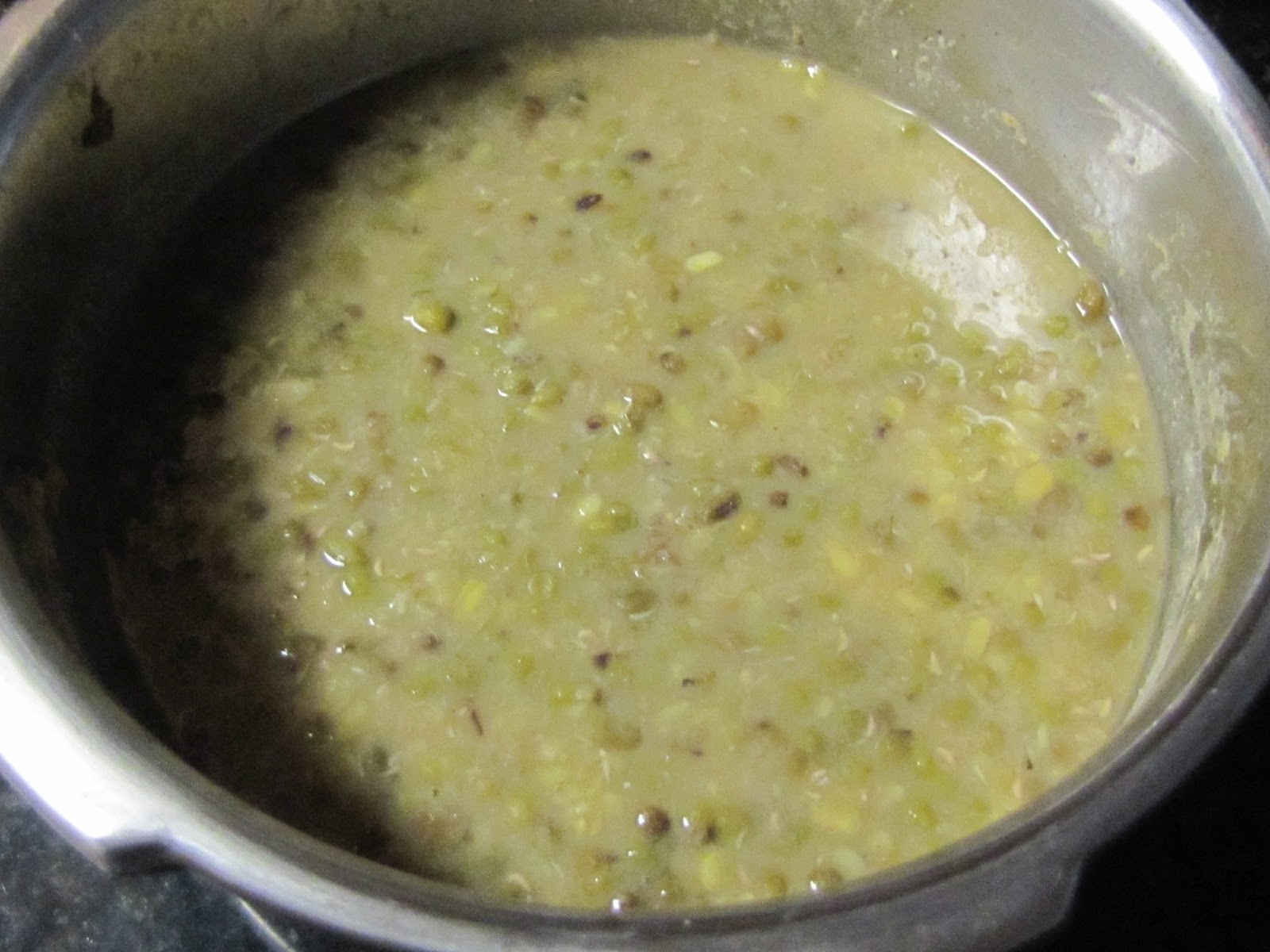 Pachai Payaru Kuzhambu | Green Mung Dal Gravy |Nithya's Nalabagam