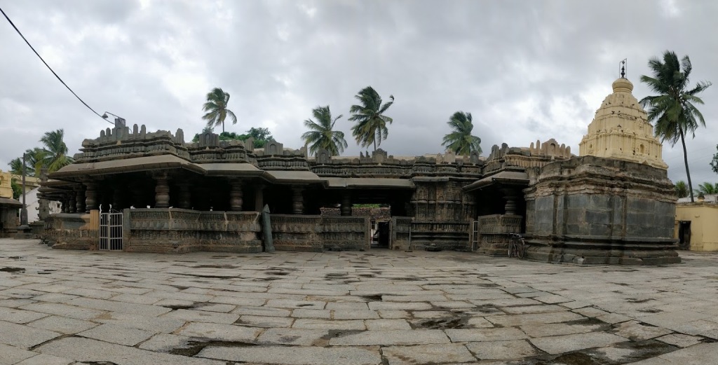 Hindu Temples of India: Harihareshwara Temple, Harihar, Karnataka