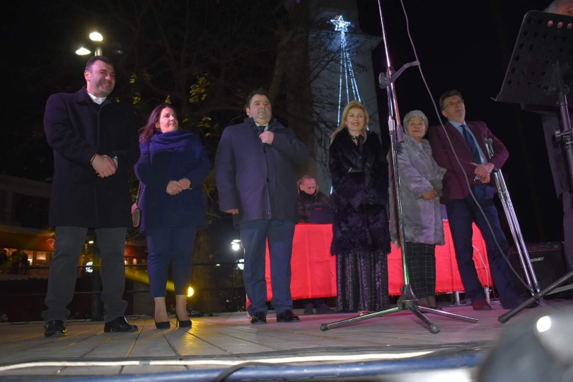 ΑΠΙΣΤΕΥΤΟ ΦΙΑΣΚΟ! Το σώου για την υποδοχή του νέου χρόνου, ήταν ...