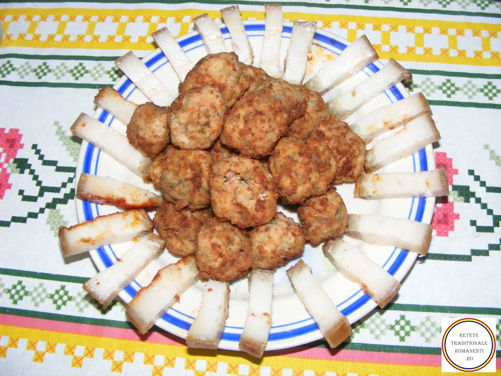 Chiftele de porc reteta | Retetetraditionaleromanesti.ro