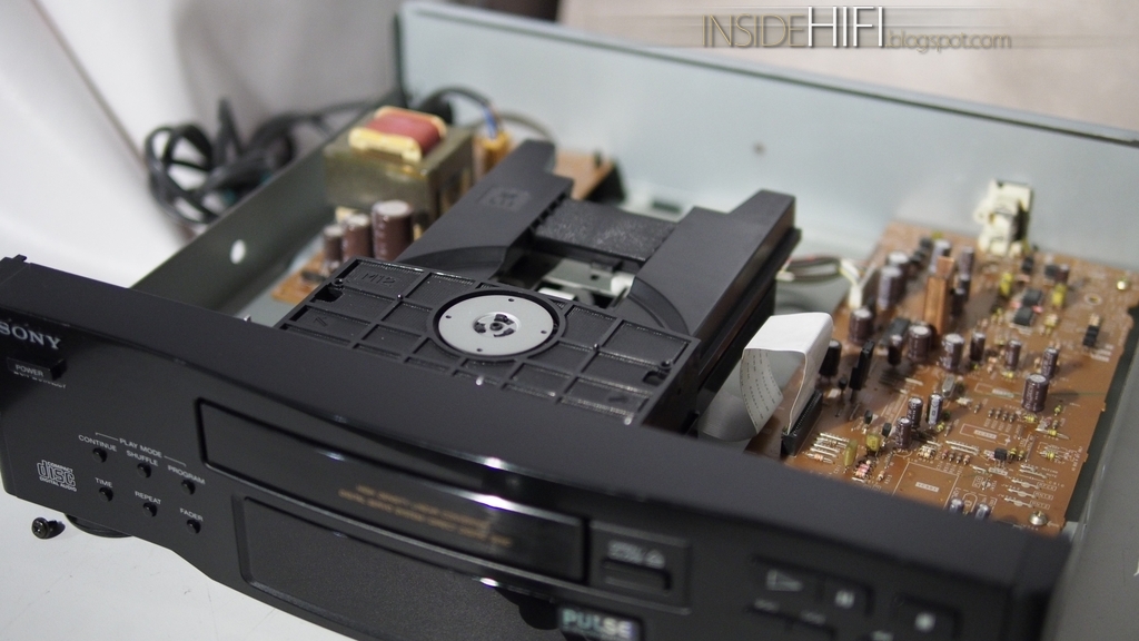 Inside Hi-Fi: Sony CDP-M33