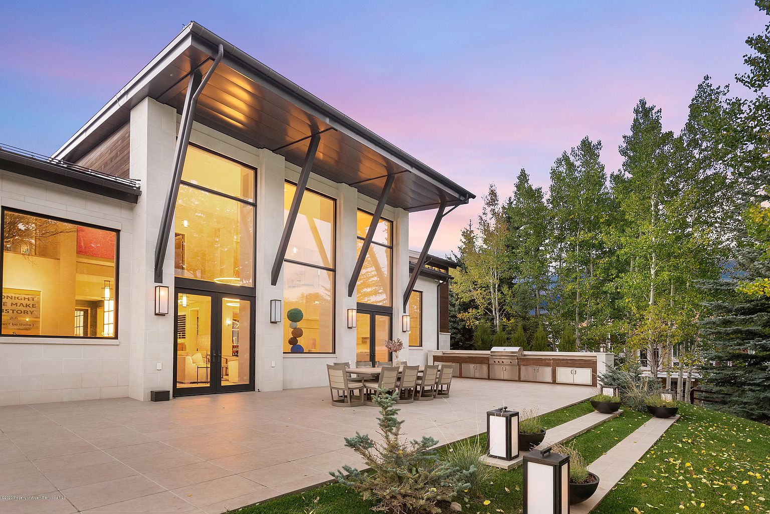 9,000 Square Foot Stone and Cedar Mansion In Aspen, CO | THE AMERICAN ...