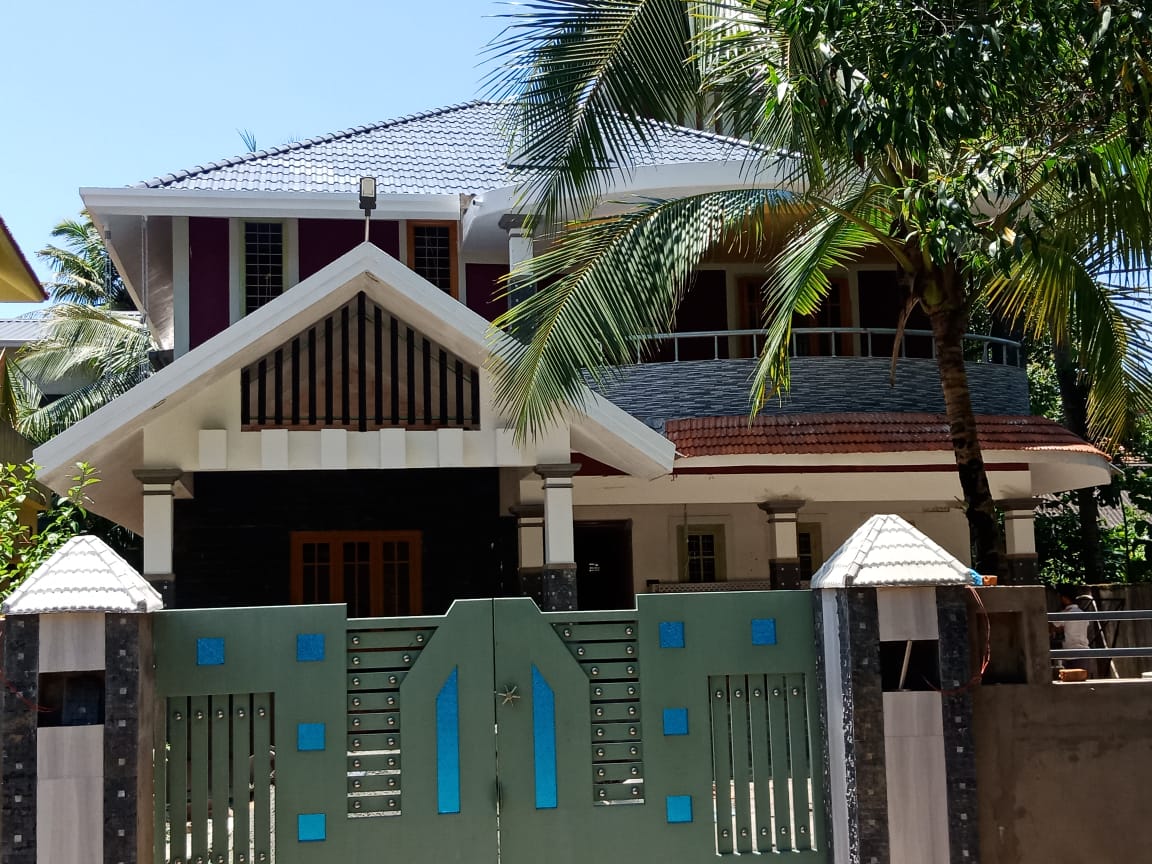 42 Lakhs Laxuary House at Alappuzha