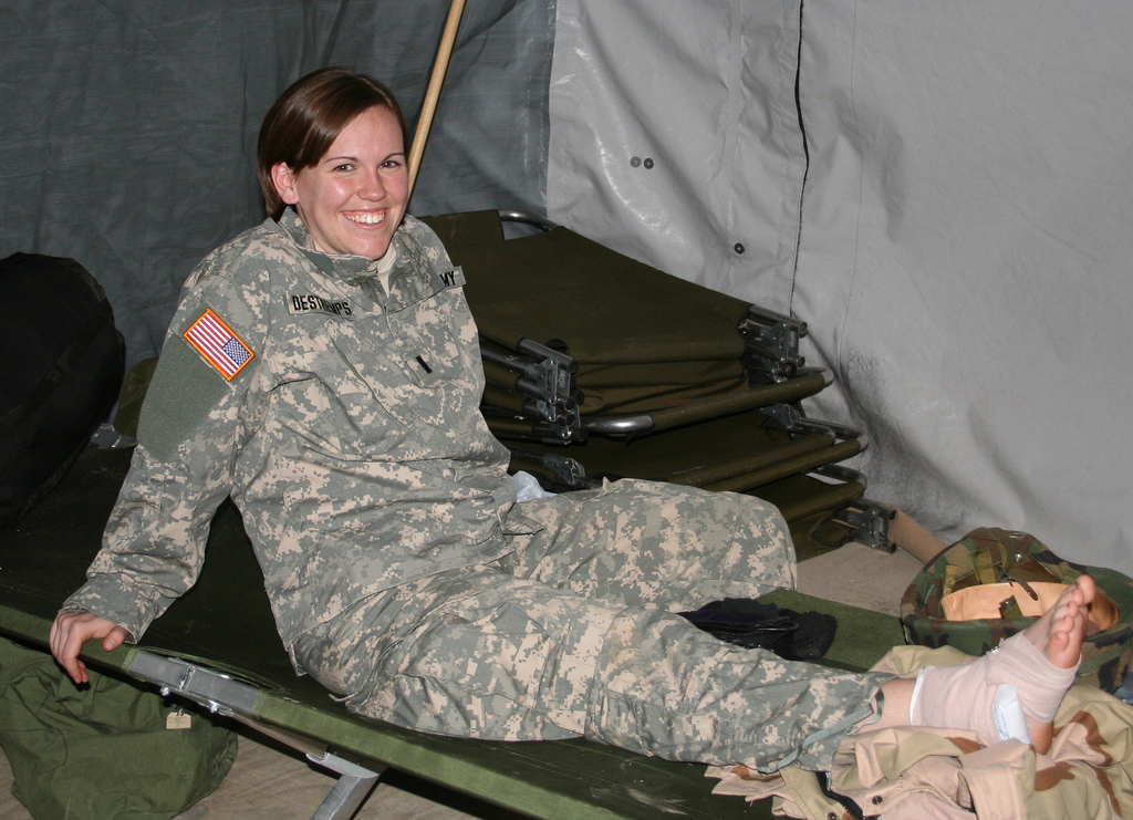 Female Soldier Feet: army girls