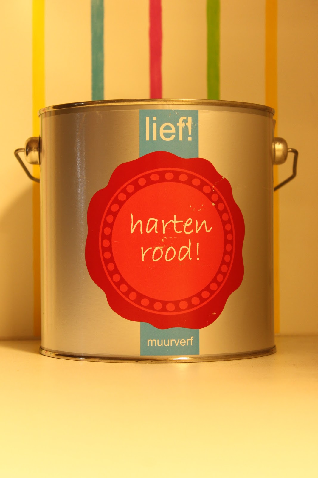 Verf- en behangloods Wateringen: lief! harten rood! muurverf 2,5 liter