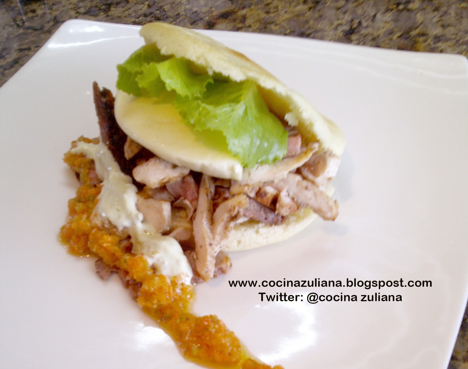 Arepas con Carne Asada ~ Cocina Zuliana