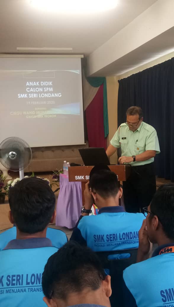 Laman Bahasa Melayu SPM: PROGRAM MOTIVASI DIRI PELAJAR TING 5 SMK SERI ...